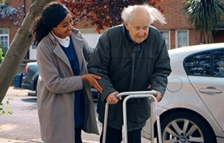 Moving and Assisting: Theory | CareTutor | Social Care eLearning